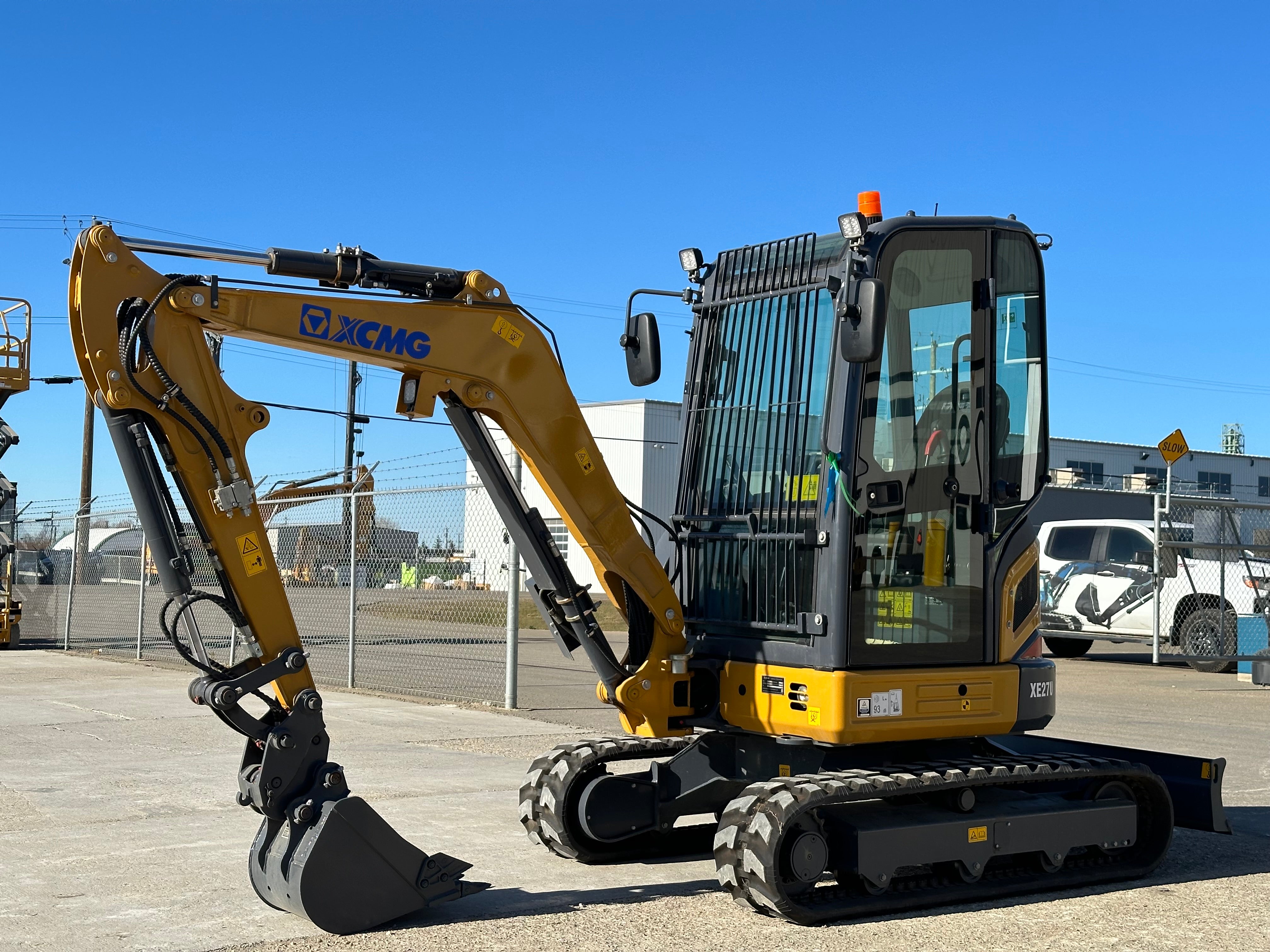 XE27U Mini Excavator (2022-2023) – japamachinery
