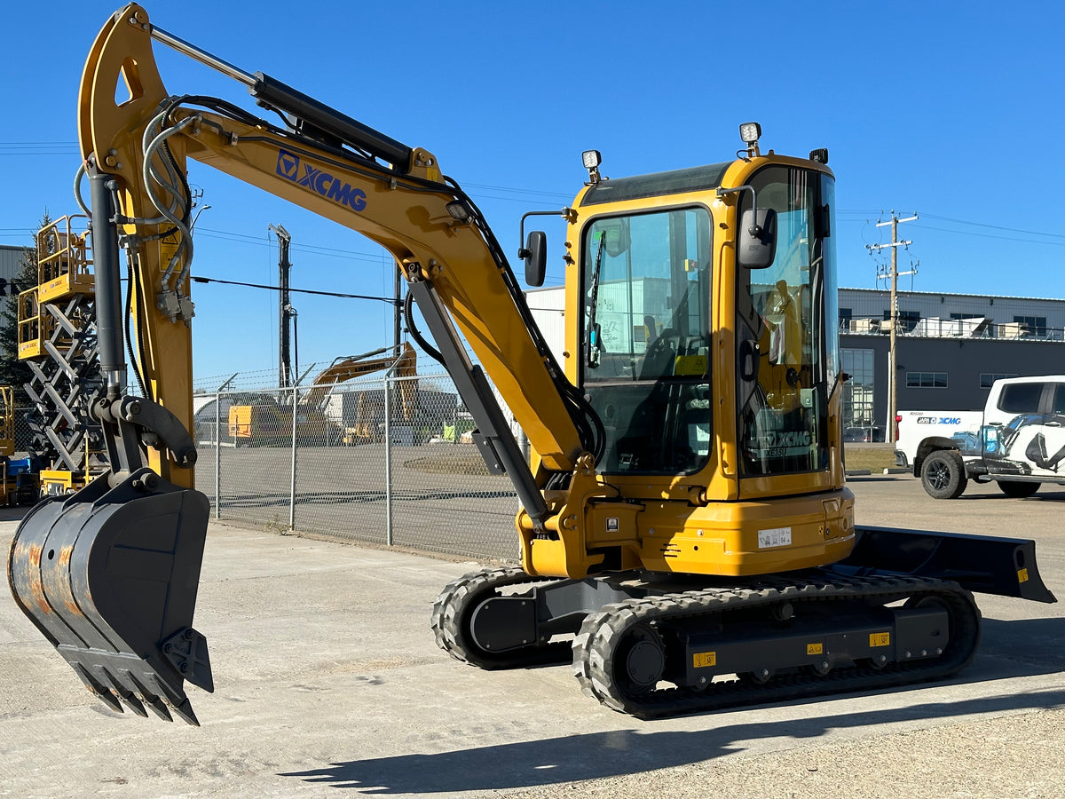 XE35U Mini Excavator (2022-2023) – japamachinery