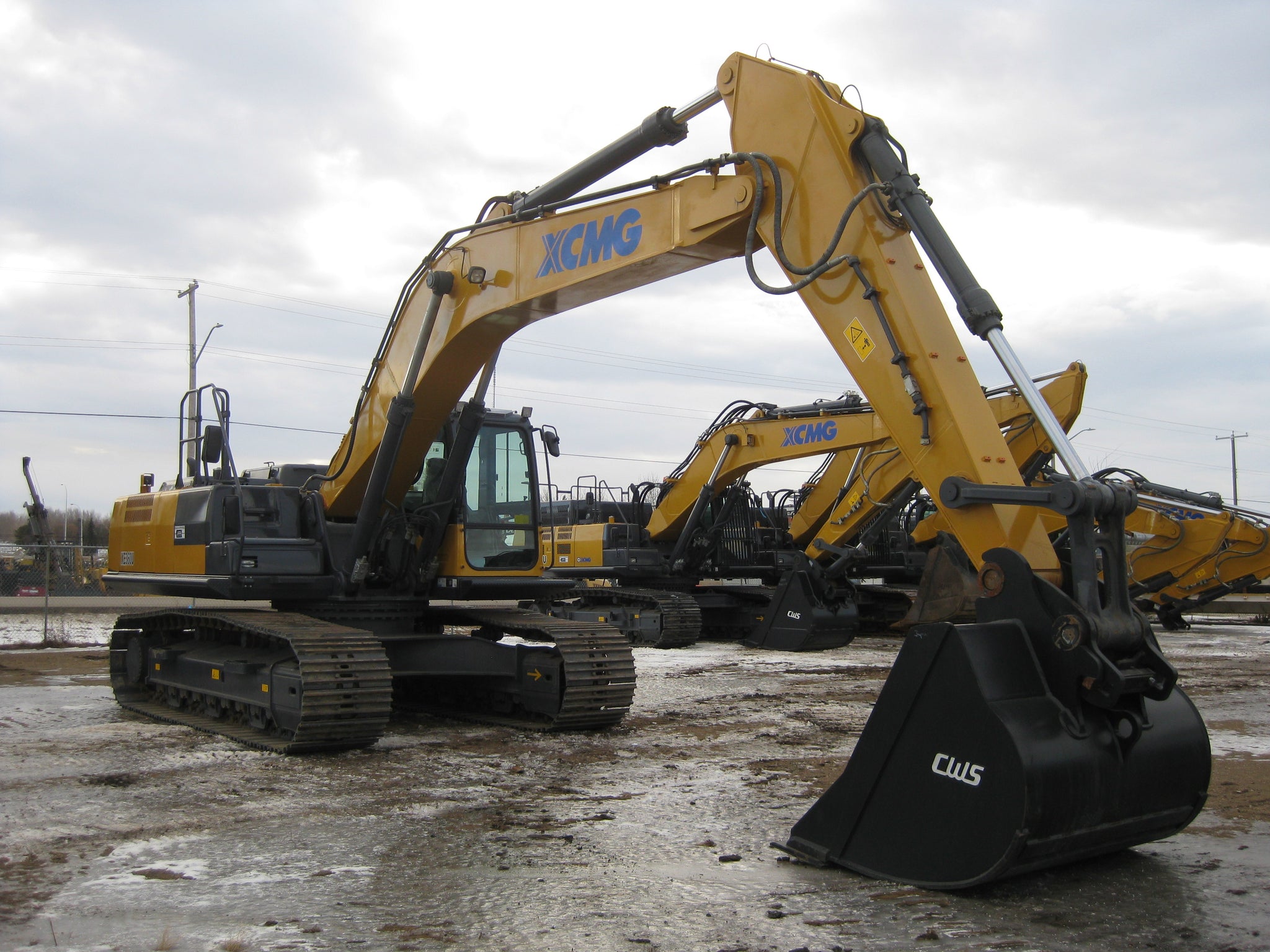 XE360U Crawler Excavator – japamachinery